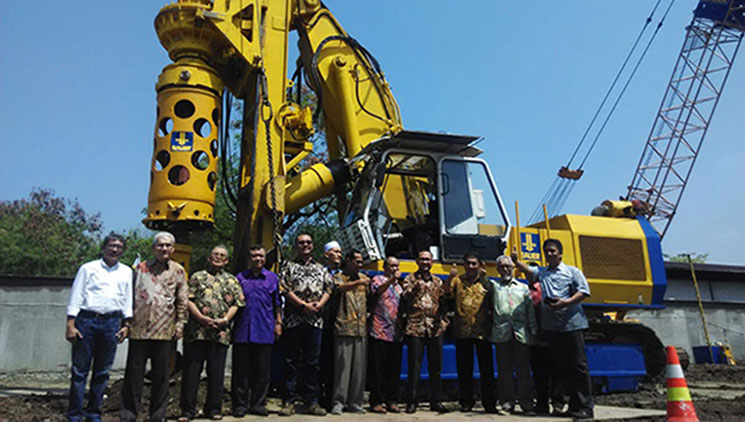 RS JIH FOKUS PELAYANAN KESEHATAN PREMIUM - Ground Breaking RS JIH Solo